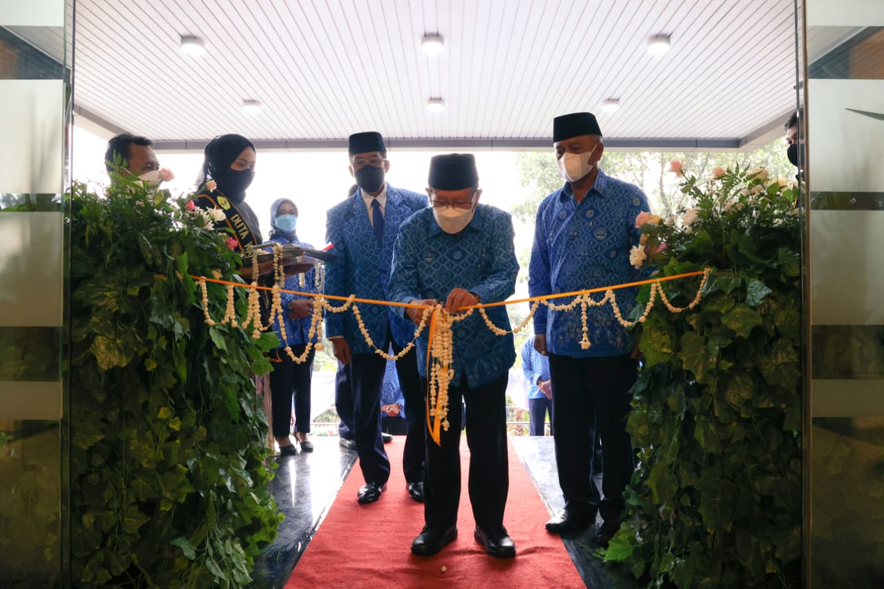 Optimalkan SDM dan Pelayanan, Unpas Resmikan Gedung Baru Rektorat di ...