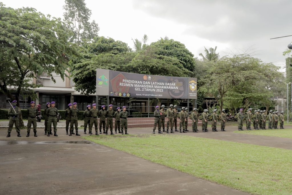 Penutupan Diklatsar Menwa, Prof. Eddy Jusuf Tekankan Kedisiplinan ...