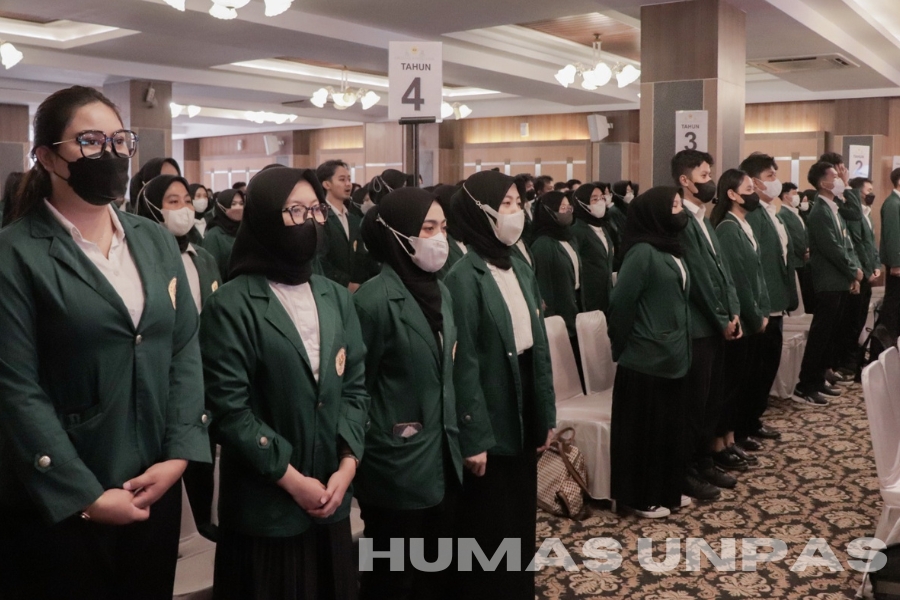 FK Unpas Lahirkan Sarjana Kedokteran Pertama - Universitas Pasundan