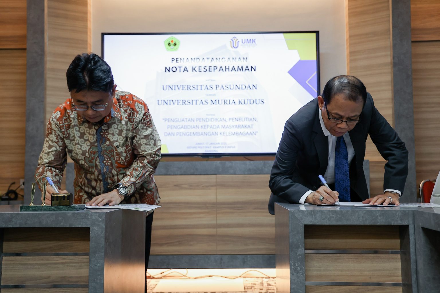 Home - Universitas Pasundan