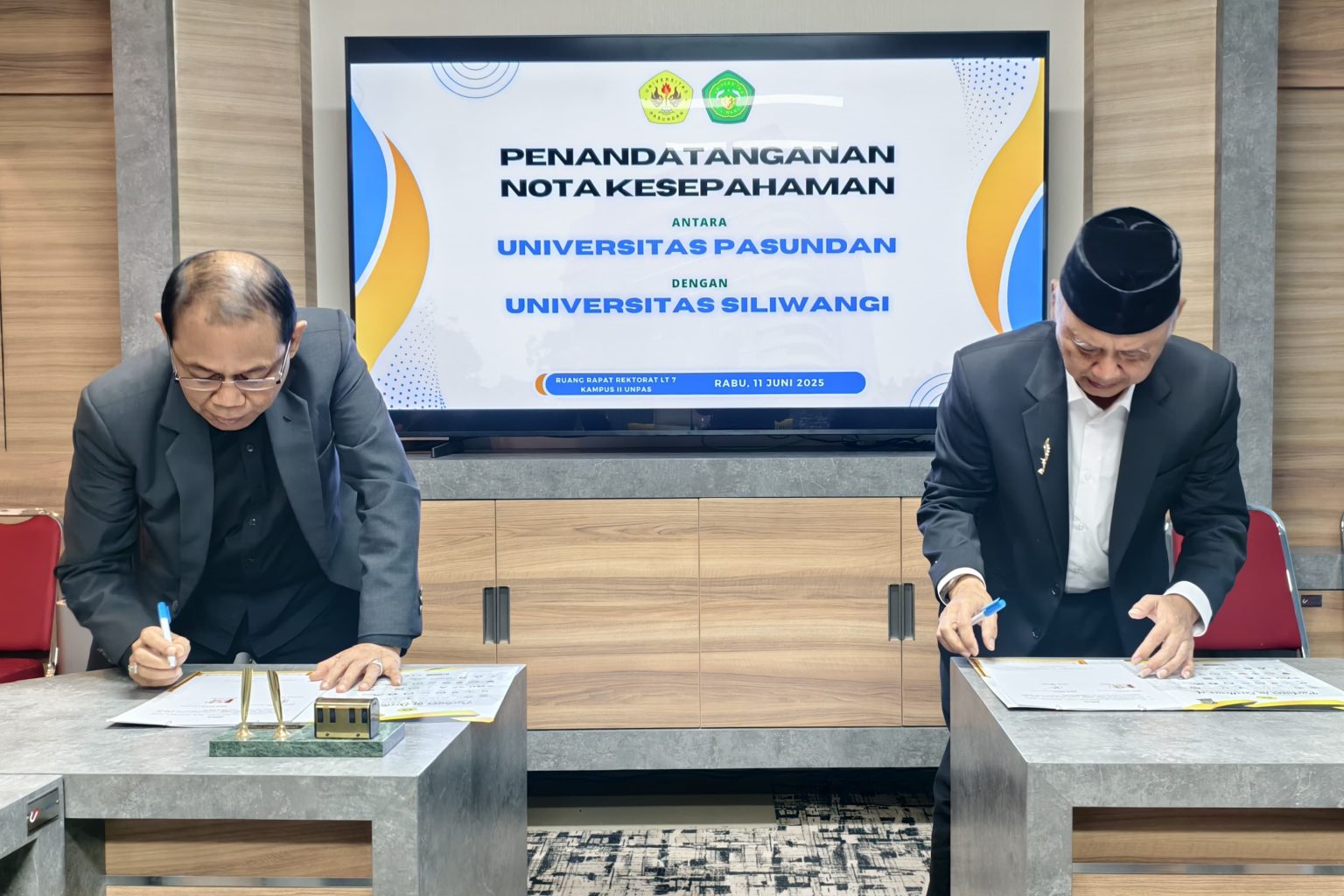 Home - Universitas Pasundan